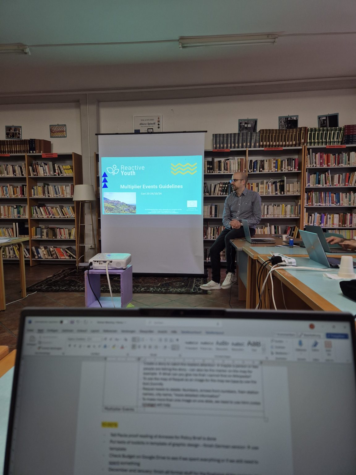 Neo Sapiens celebra la finalización del proyecto "Reactive Youth" en ...